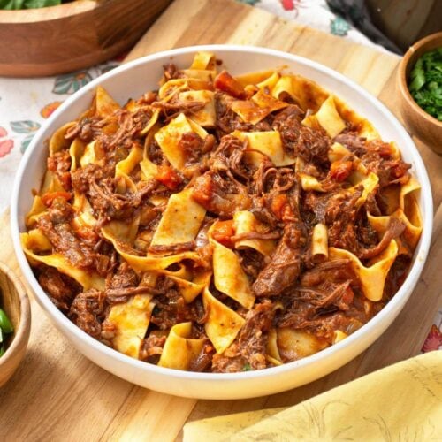 Crockpot Beef Ragu - Simply Happy Foodie